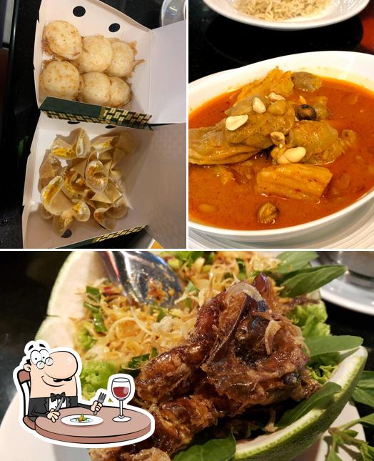 Mae Sri Ruen (HomePro Rama 3) restaurant, Bangkok - Restaurant menu and ...