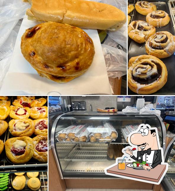 Angelitos @ La Caridad Bakery in Tampa - Restaurant menu and reviews