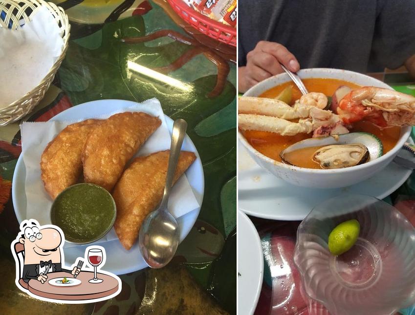 Mariscos Las Islitas - Anaheim St., 210 W Anaheim St #3006 in Long ...