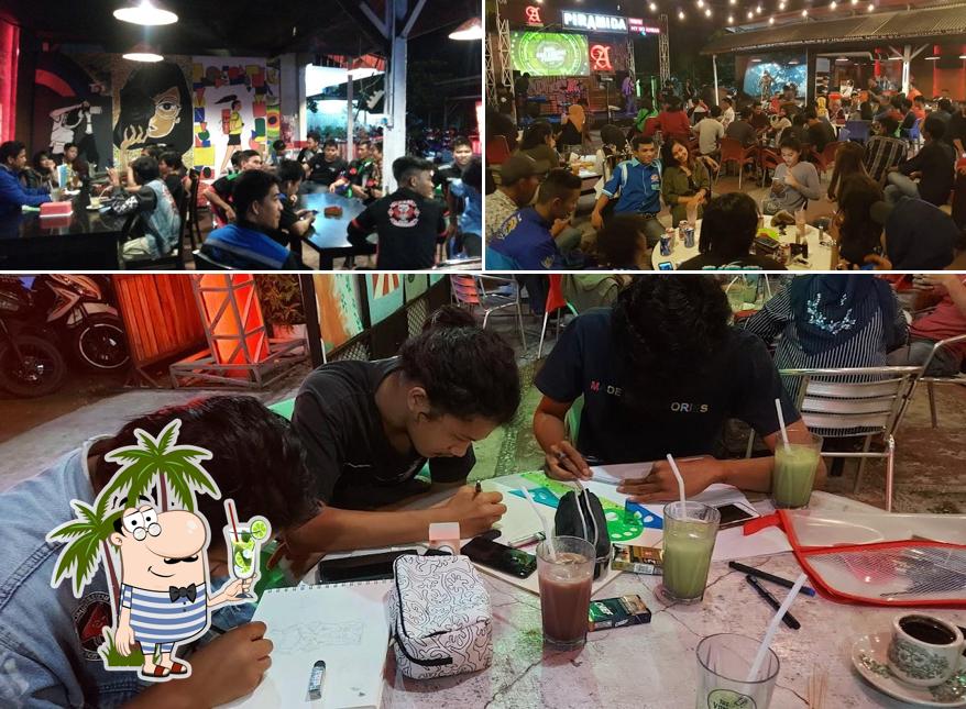 Piramida Cafe, Air Jamban - Restaurant reviews