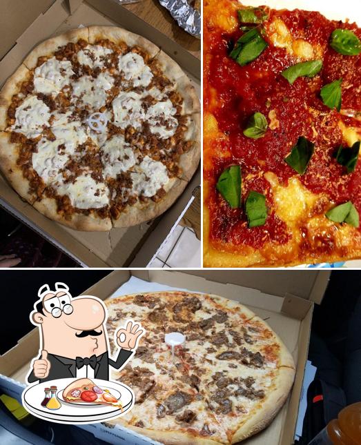 Goomba Johnny's Pizzeria, Farmingville - Restaurant menu, prices and ...