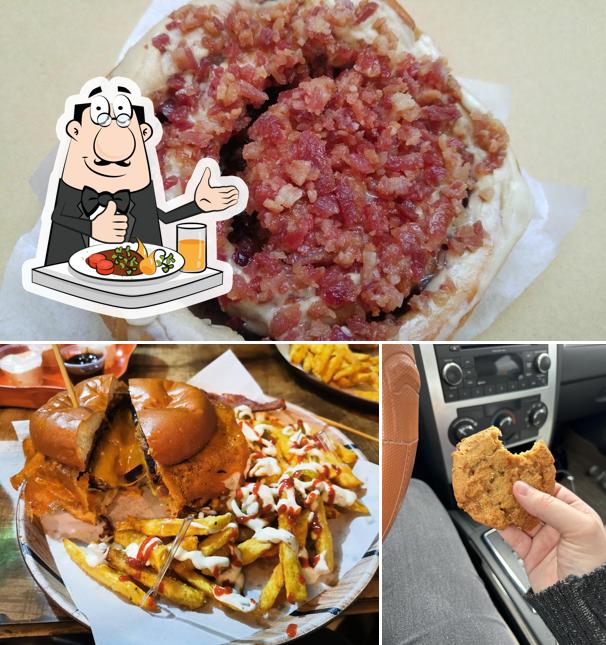 Between the Bun, North Bay - Restaurant menu, prices and reviews