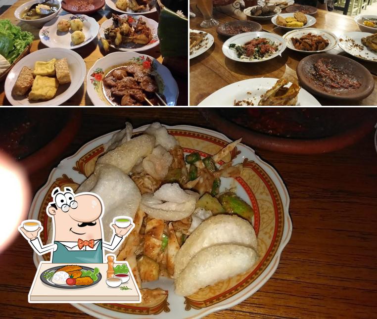 RM. Dapur Coet restaurant, Bekasi Regency, Jl. Tarum Barat Raya No.2 ...