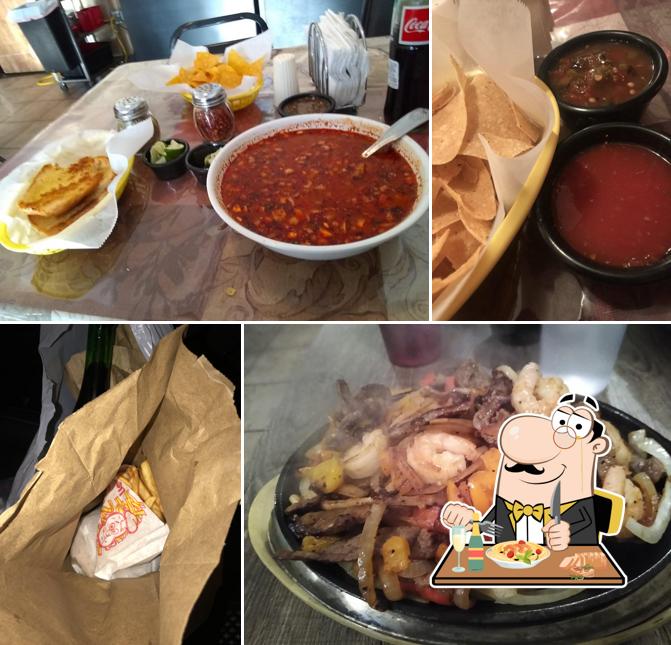 Los Compas Burgers, Kansas City - Restaurant menu, prices and reviews