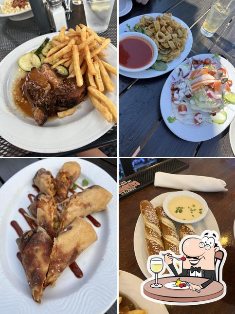Lakeside Bar & Grill, East Hampton - Restaurant menu, prices and reviews