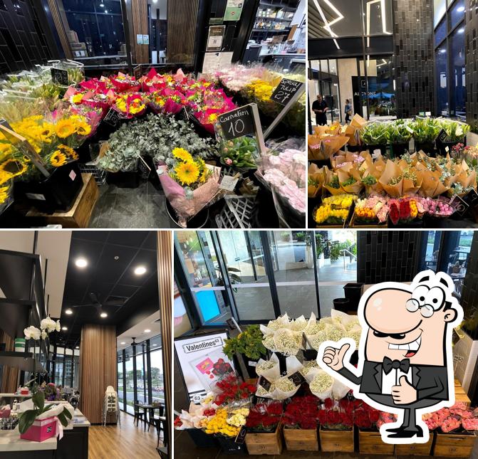 H Cafe & Bar - Portside, Hamilton - Restaurant menu, prices and reviews