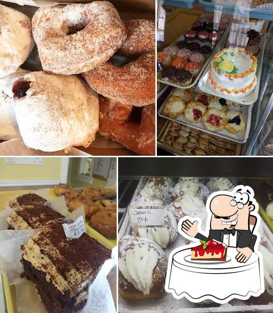 Top 5 restaurants with strawberry shortcake in Easton, january 2026 ...