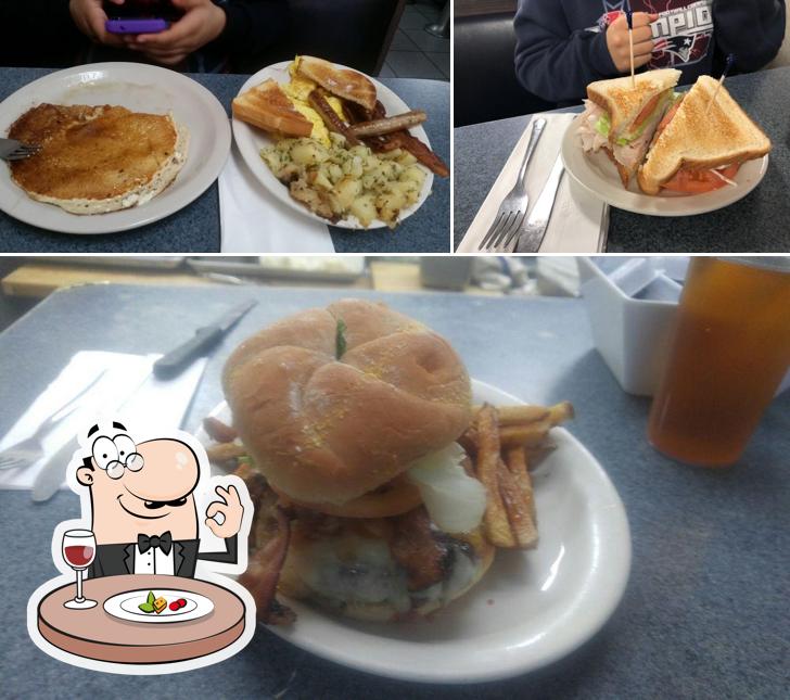 Liberty Lunch, Pawtucket - Restaurant menu, prices and reviews