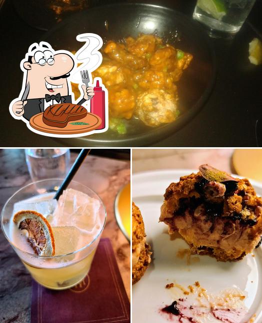 Writers Room Bar, 4 Avenue Rd in Toronto - Restaurant menu and reviews