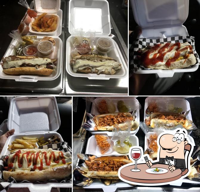 Chicho's. Hotdogs and more restaurant, Monterrey, Lago Zumpango 5103 ...