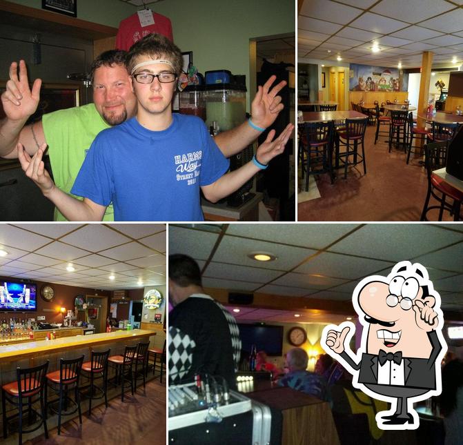 Harms Way Bar and Grill, Bloomer - Restaurant menu, prices and reviews