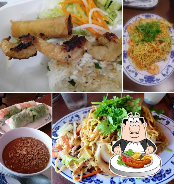 Phoenix Noodle House, Modesto - Menú del restaurante, precios y reseñas