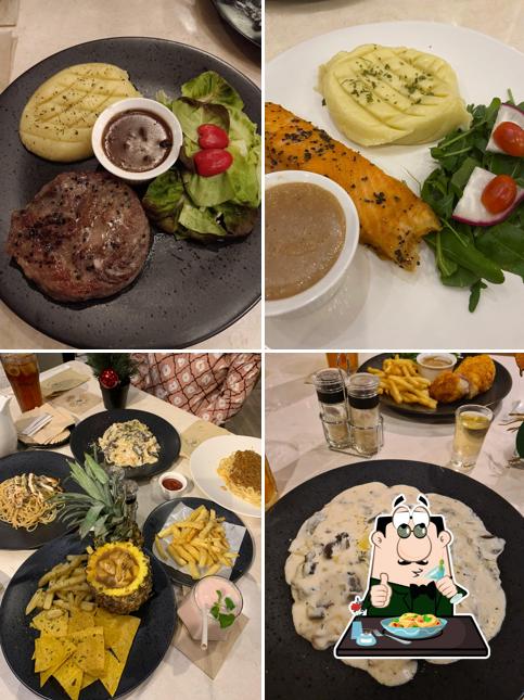 RICH TABLE restaurant, Curug Sangereng - Restaurant reviews