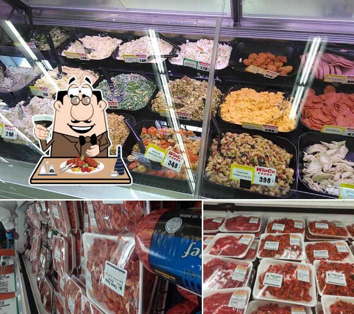 WinCo Foods, 1050 Old Alturas Rd in Redding - Restaurant reviews