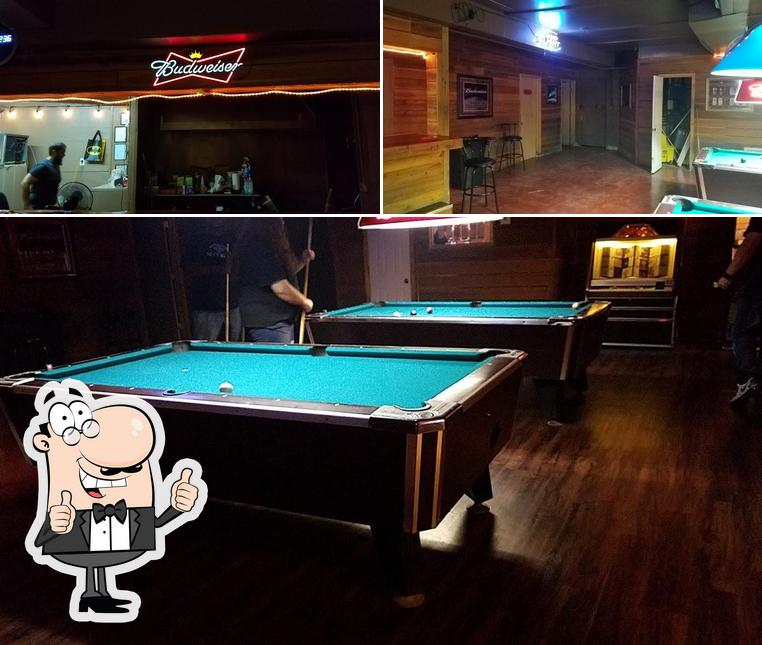 DJ'S CAVE in Fitzgerald - Restaurant reviews