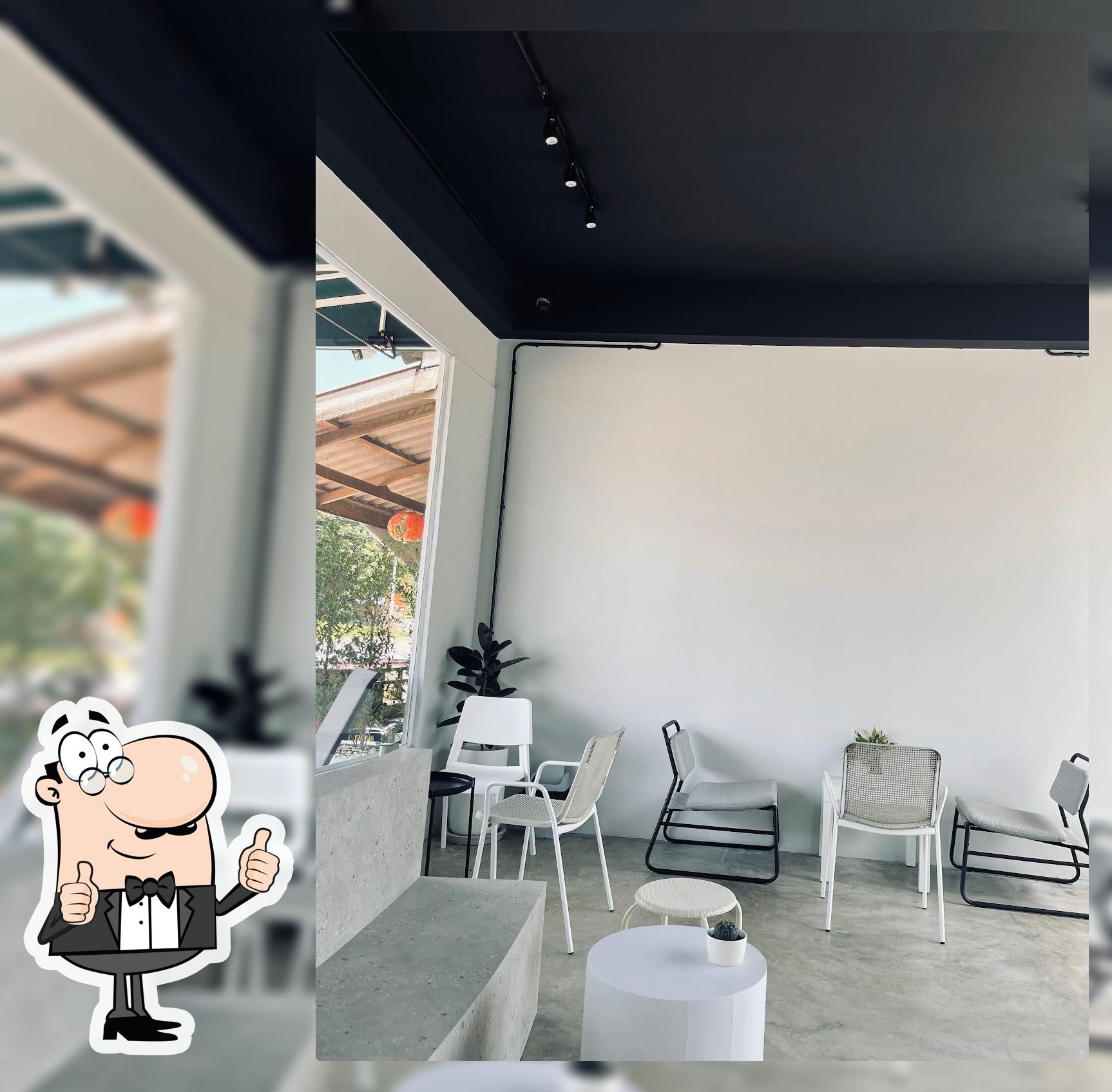 Twenty Two cafe And space, Samothong - Restaurant reviews