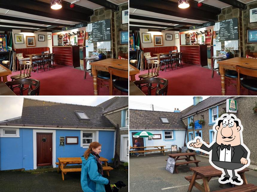 The Ship Inn, 35 Ffordd Y Felin in Trefin - Restaurant menu and reviews