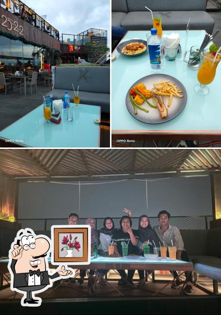 LIMA Rooftop Bar, Medan - Restaurant reviews