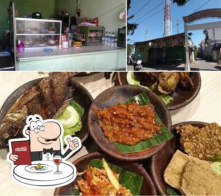 WARUNG NASI DAN RUJAK MANIS SANDURO restaurant, Surabaya - Restaurant ...