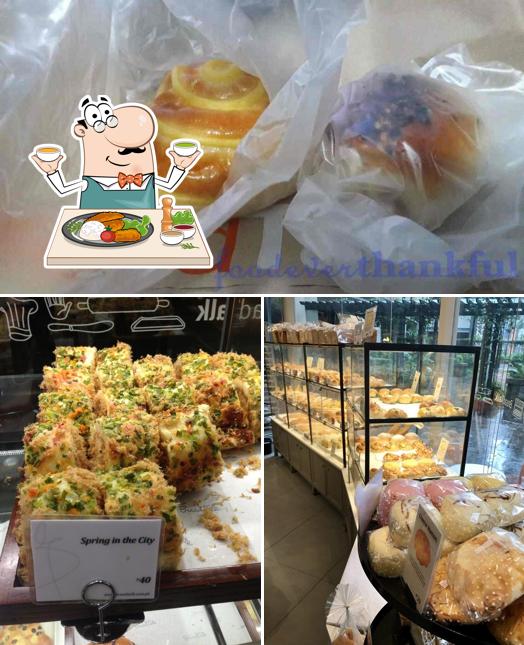 BreadTalk, Quezon City, J36H+7M3 - Restaurant menu and reviews