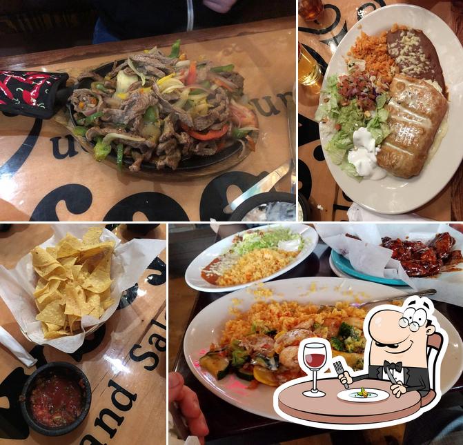 El Cowboy Tex Mex Grille in Austintown - Restaurant menu and reviews