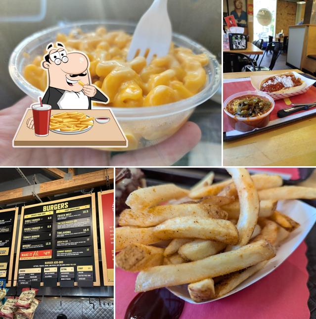 Hi-Pointe Drive-In, St. Louis - Restaurant menu, prices and reviews
