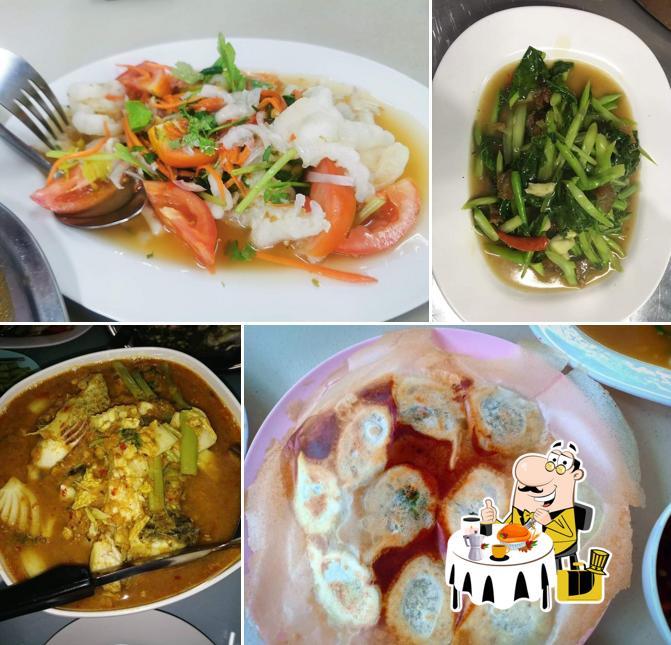 Riverside Restaurant Betong 来福餐馆, Betong - Restaurant menu, prices and ...