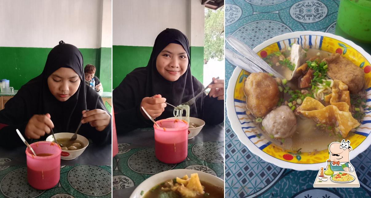 Top 5 restaurantes con bakso en Tirtomoyo, Java Oriental, noviembre ...