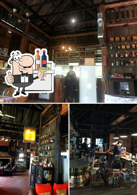 Nine One Coffee ริมธารบ้านเมี่ยง cafe, Pa Miang, 28VR+XVG - Restaurant ...