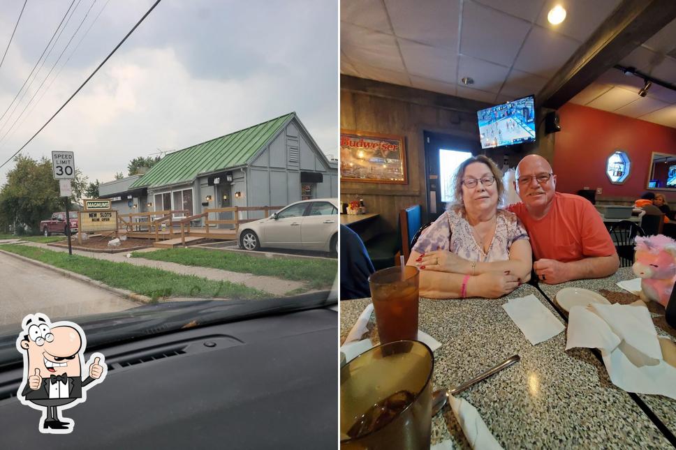 Magnums Bar and Grill, East Alton - Restaurant menu, prices and reviews