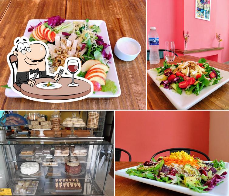 Café Zeli, Martínez, Monseñor Larumbe 699 - Restaurant reviews