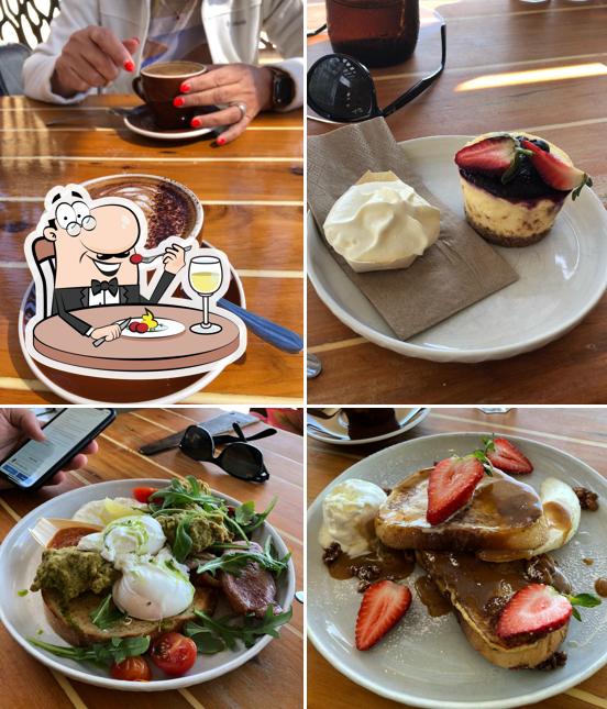 Fat Frog Beach Cafe, Cannonvale - Restaurant menu, prices and reviews