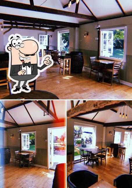 The Unicorn, High Street in Stewkley - Restaurant reviews