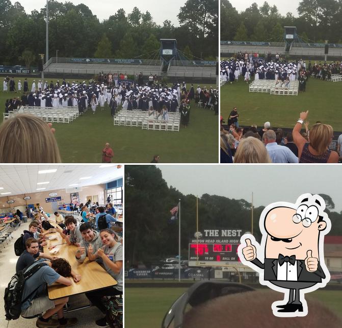 Hilton Head Island High School Cafeteria in Hilton Head Island ...