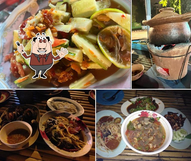 Amp Ubon Duck Laab Restaurant, Bang Kaeo - Restaurant reviews