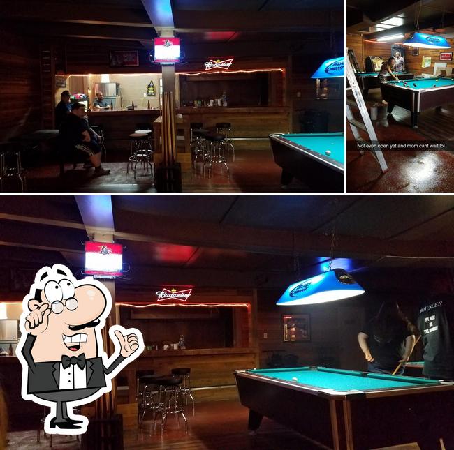 DJ'S CAVE in Fitzgerald - Restaurant reviews