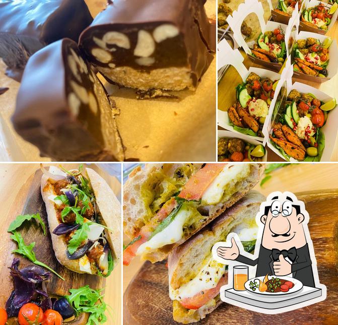 Clubhouse Cafe in London - Restaurant menu and reviews