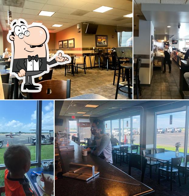 Pat O'Malley's Jet Room in Madison - Restaurant menu and reviews