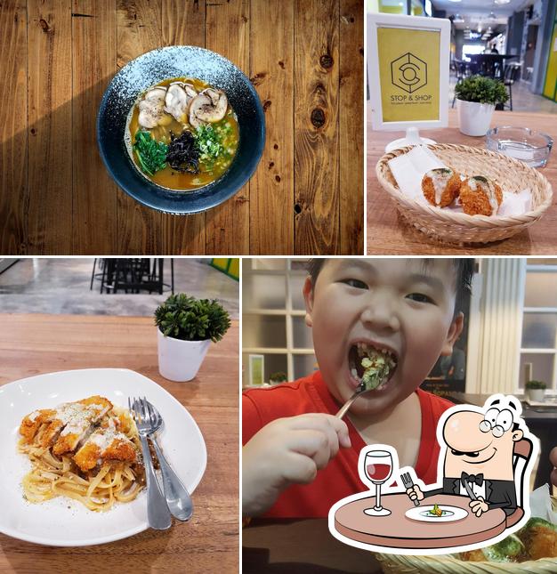 Restaurante Warai Ramen double soup Tori Paitan, Bandung - Opiniones ...