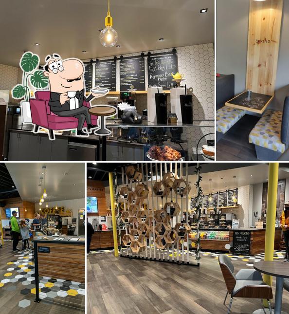 Queen Bee Cafe in Clyde Hill - Restaurant menu and reviews