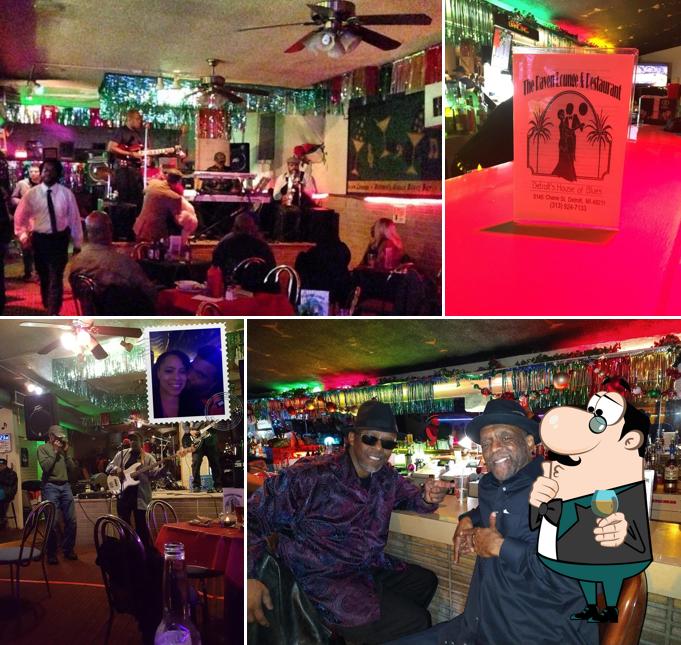 Raven Lounge & Restaurant in Detroit - Restaurant menu and reviews