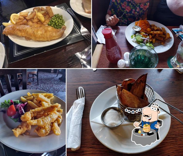 Top 5 restaurants with fish & chips in Saltburn-by-the-Sea, september ...