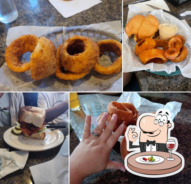 Greystone Castle, Sturgeon Bay - Restaurant menu, prices and reviews