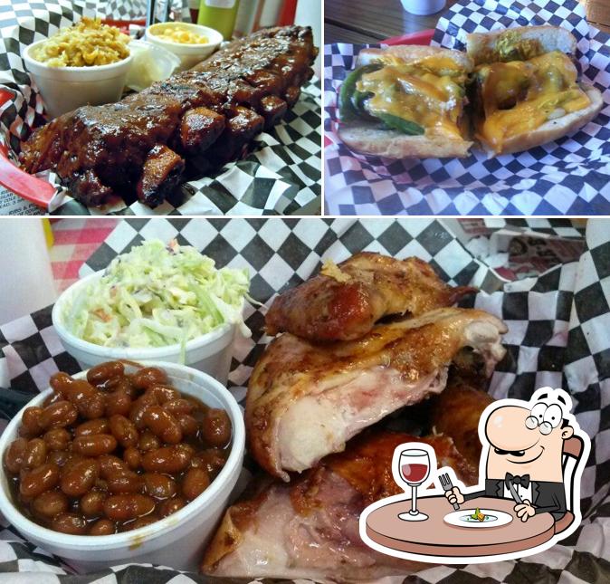 Hungry Harry's Famous Bar-B-Que in Land O' Lakes - Restaurant menu and ...