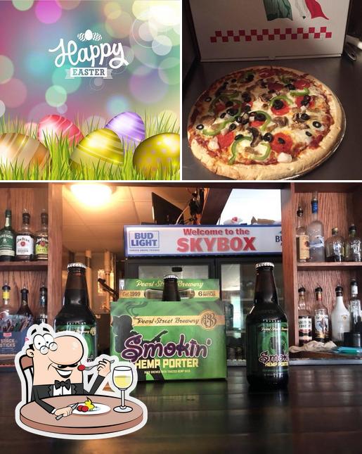 The Skybox in Coon Valley - Restaurant reviews