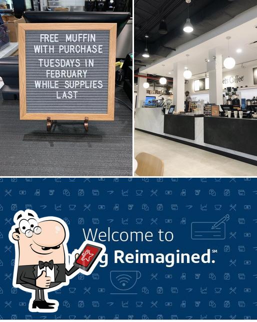 Capital One Café, 1465 E 53rd St in Chicago - Restaurant reviews