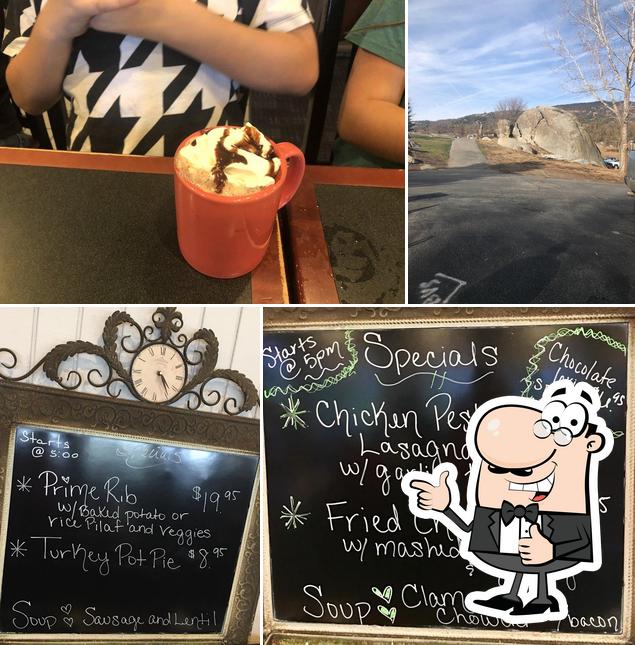 Bear Valley Springs Mulligan Room Restaurant, Bear Valley Springs ...
