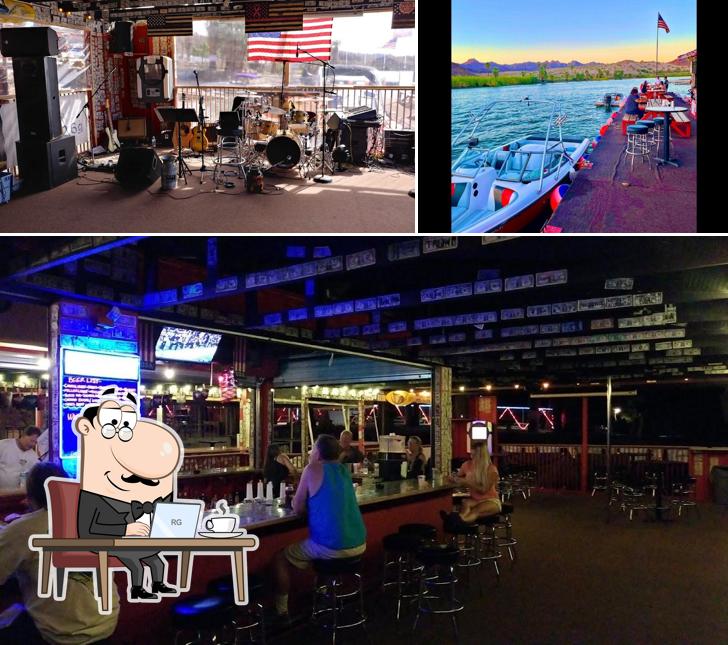 Foxes Floating Bar, Parker Strip - Restaurant menu, prices and reviews