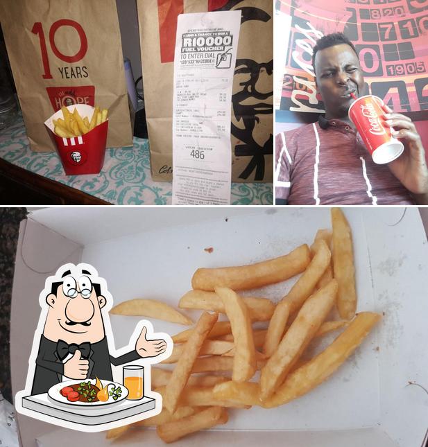 KFC Blue Downs restaurant, Kapstadt, The Cavalier Retail Centre ...