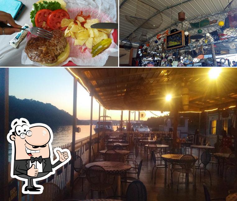 Rivercrest Lighthouse Marina Restaurant and Lounge, Madison ...
